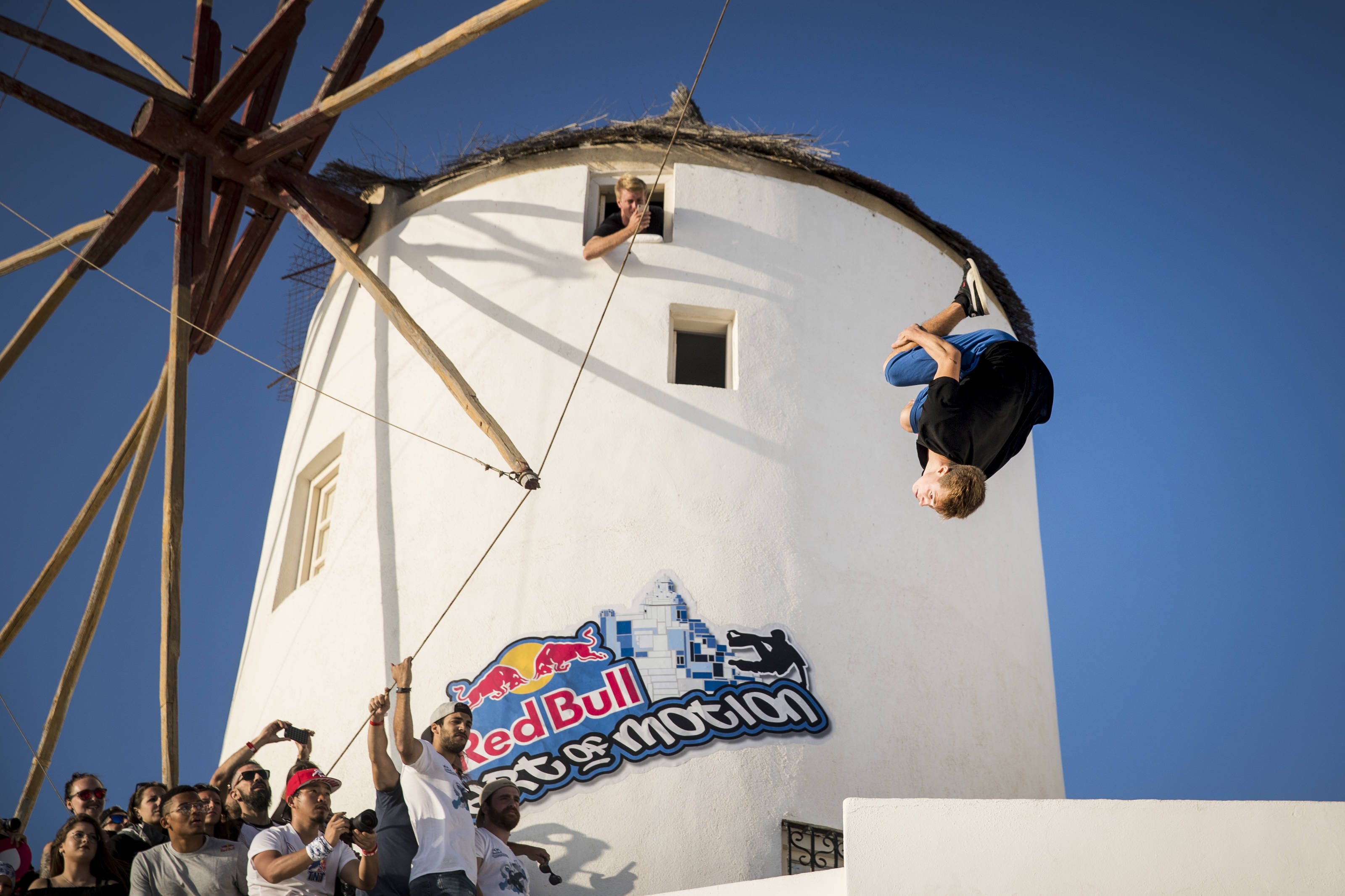 Alexander Titarenko claims shock Art of Motion win - santorini.net